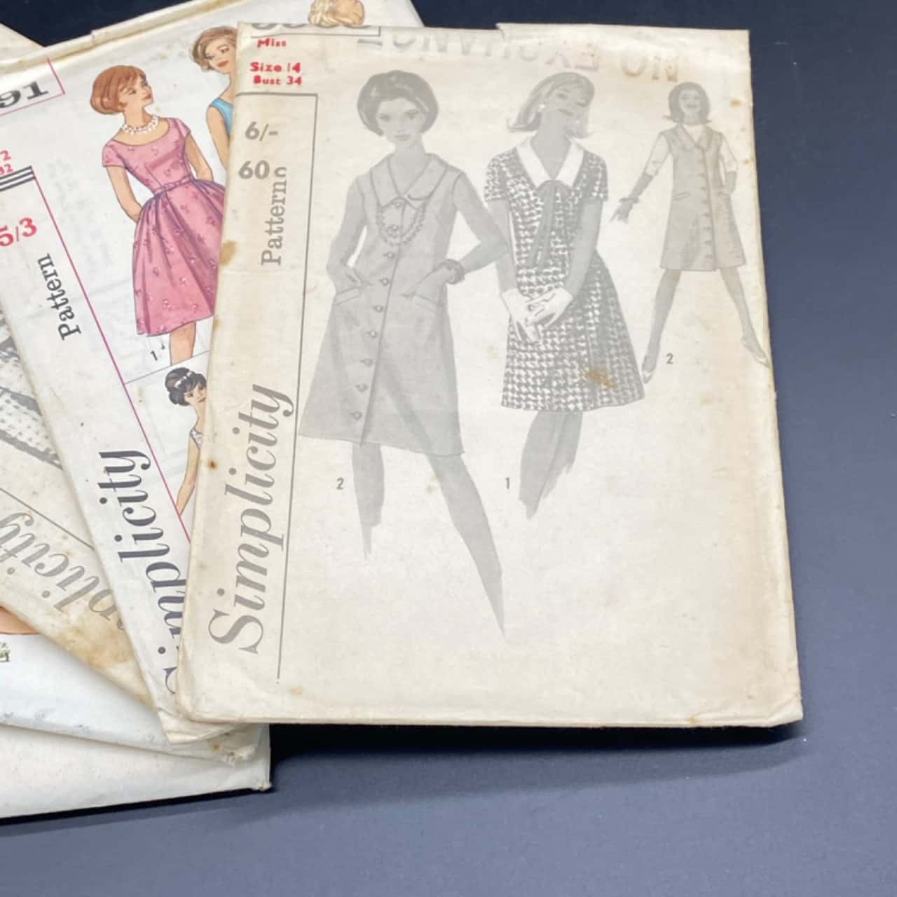 Set of 6 Vintage Womens Sewing Patterns(s)