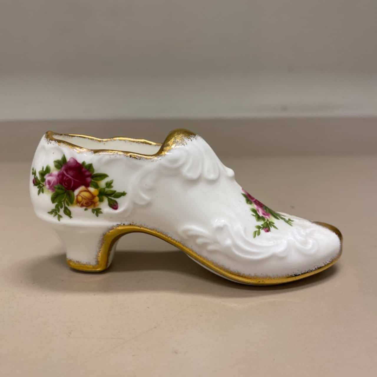 Royal Albert Old Country Roses Shoe(s)