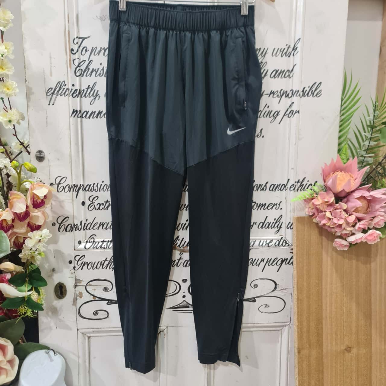 SALE ITEM! NIKE BRAND! Dri-Fit Technology PERFECT PRE & POST WORKOUT ...