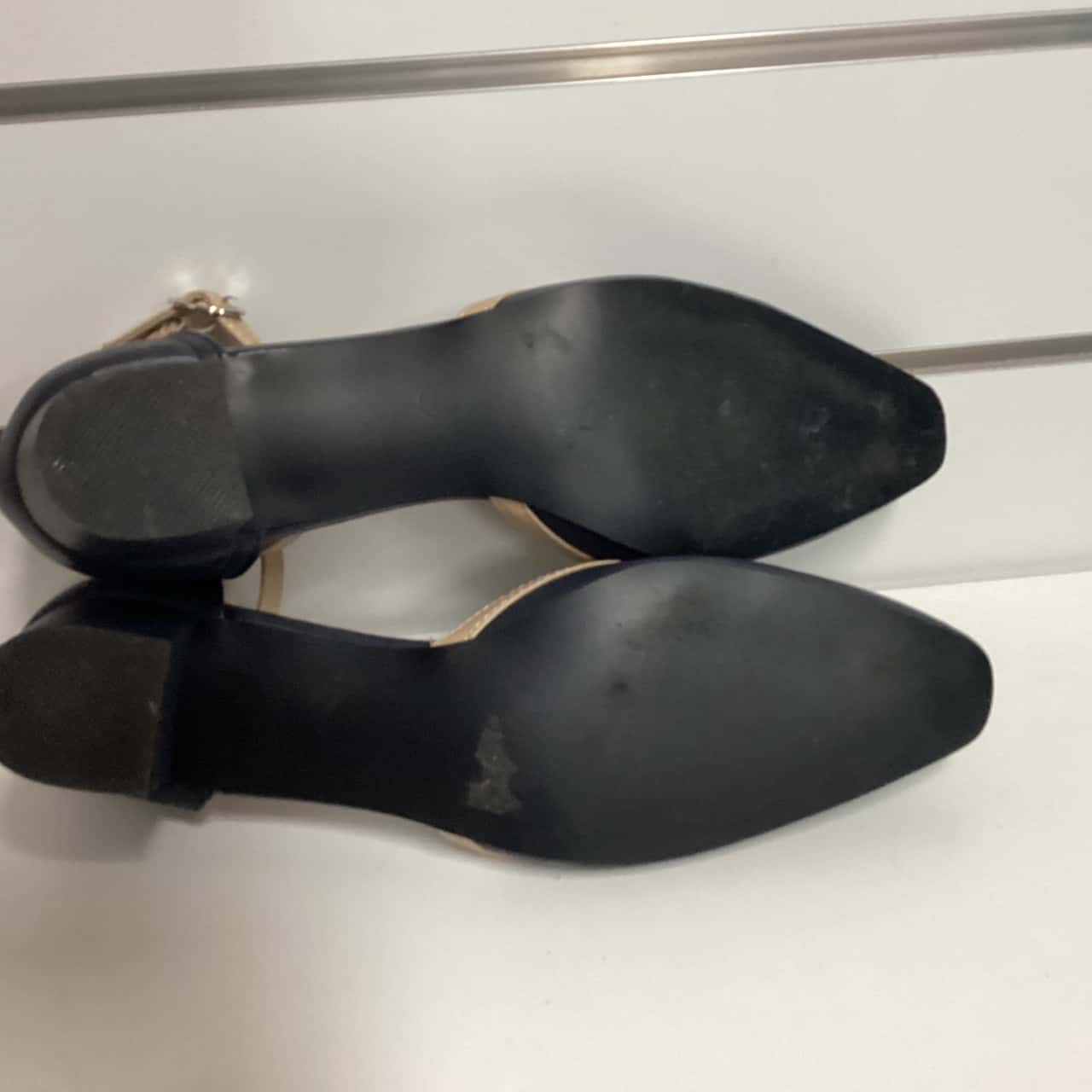 Simona Ricci “Grace” Womens Size 40 Beige / Navy Blue (s)