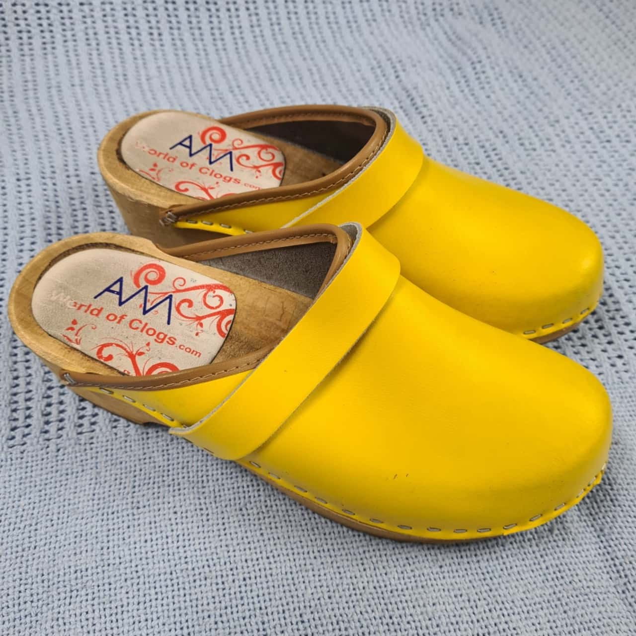 World of Clogs Yellow leather wooden shoe(s)