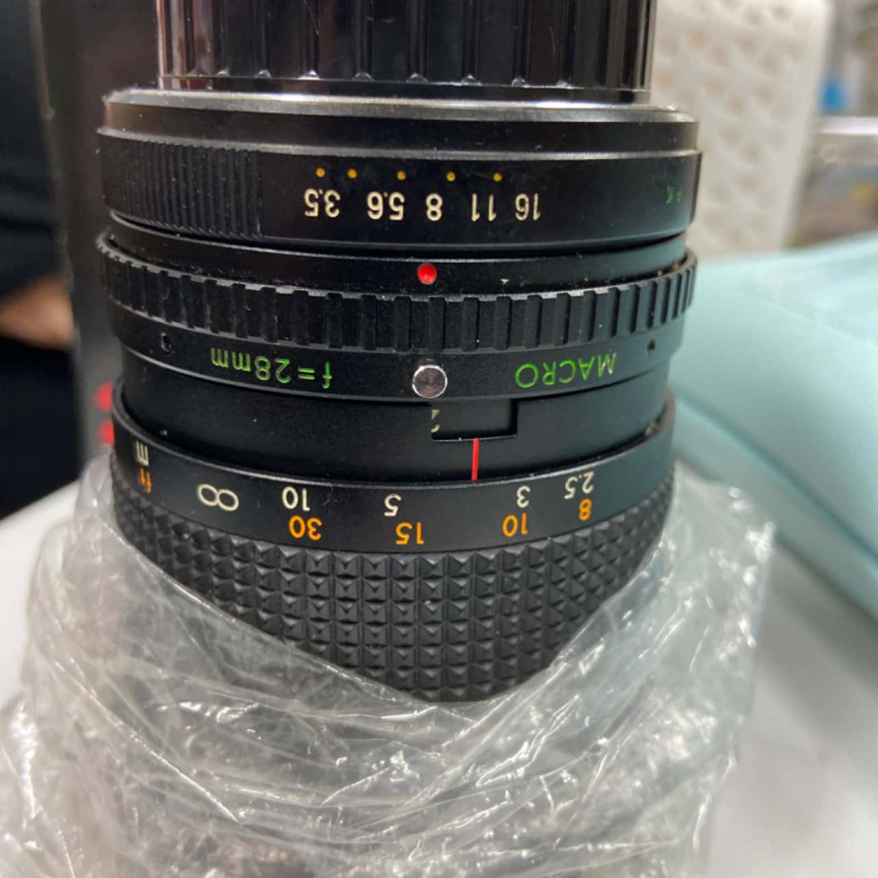 Vivitar macro lens 28-105mm f3.5-4.5(s)