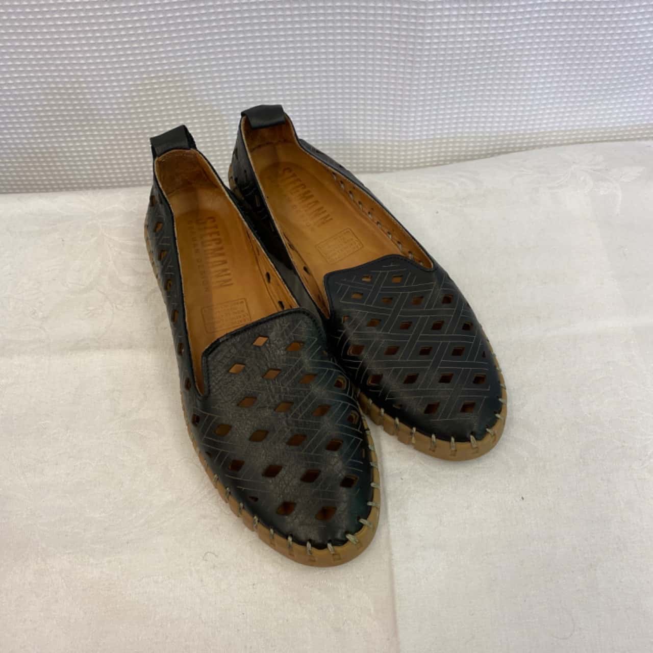 Stegmann Womens Size 39 Black loafers(s)