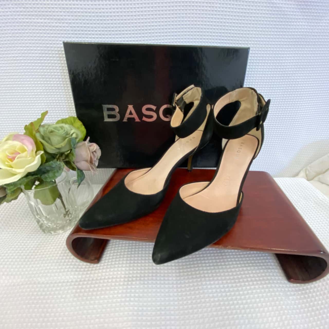 Basque Womens Size 40 Black (s)