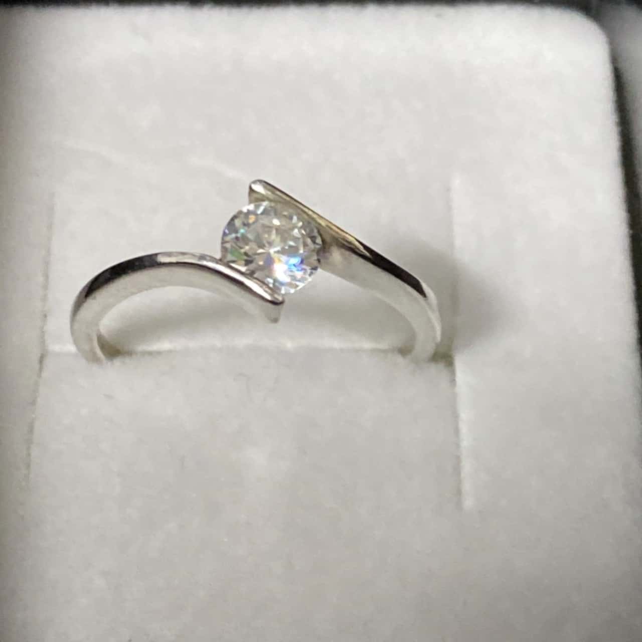 Sterling silver cubic zirconia ring