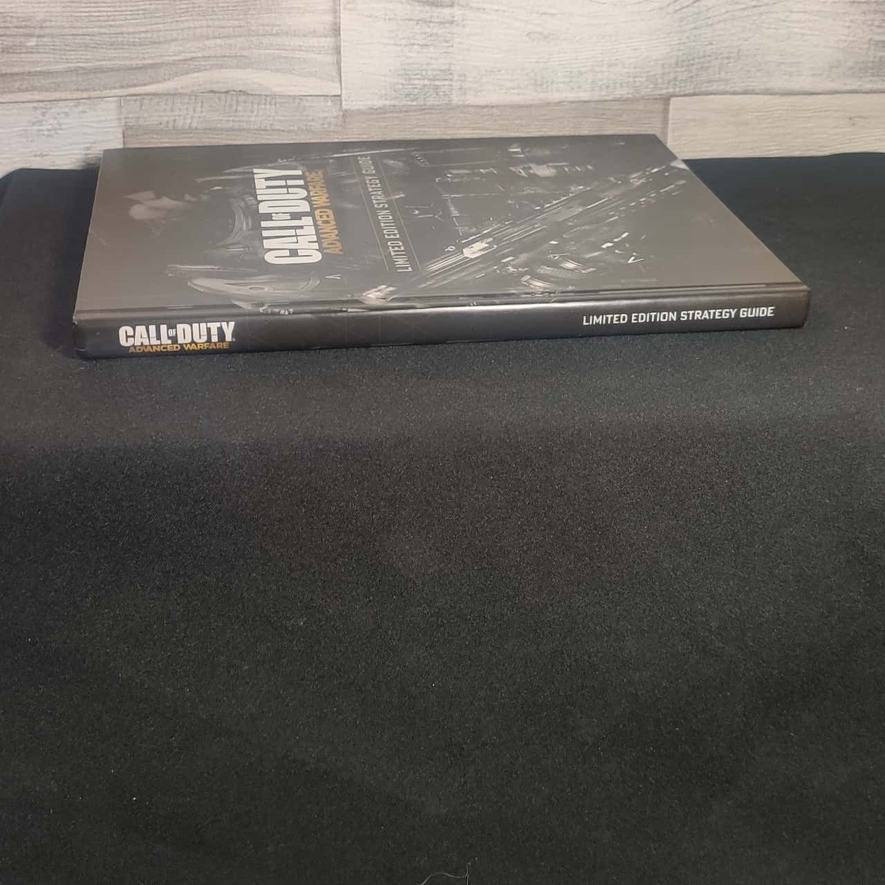 Call of Duty Advanced War limited edition strategy guide