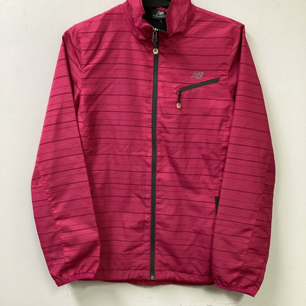 New Balance Womens Size S Front Zipper Pink (s)