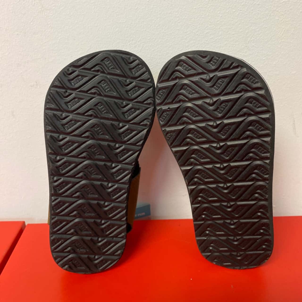 Reef Grom Stomper Kids Size US 9/10 Eur 25/26 NEW With Tags(s)