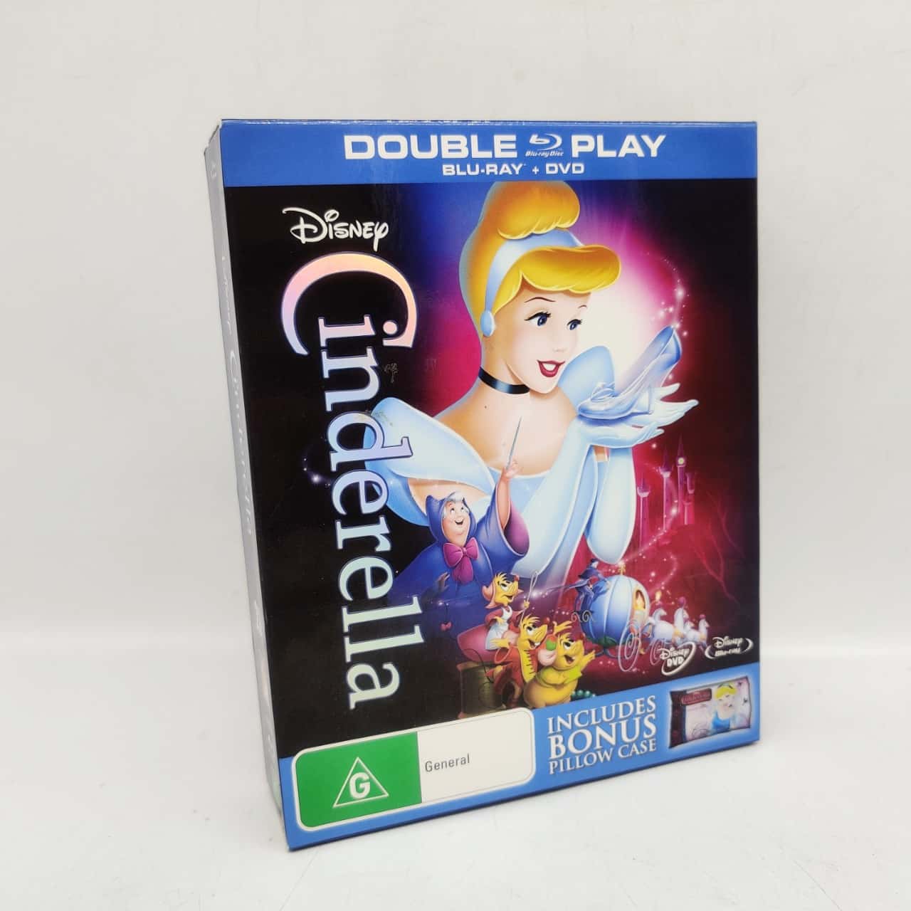 Cinderella Blu-ray + DVD Disney With Bonus Pillowcase!
