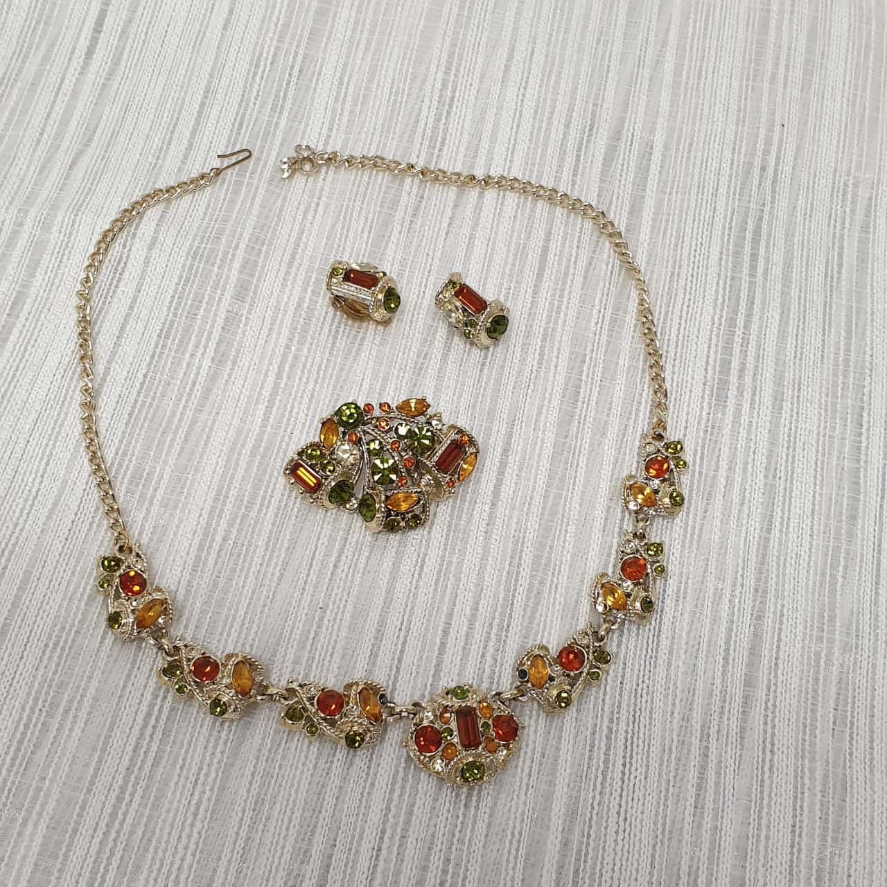 Absolutely Exquisite Vintage Art Deco Style Gilt Amber & Green Necklace ...