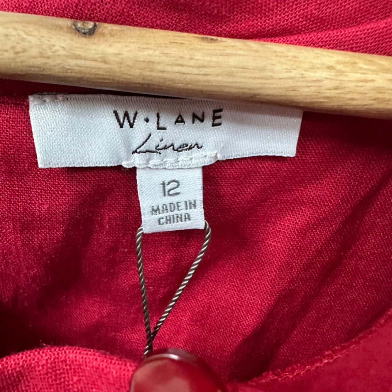 W.Lane Womens Size 12 Button Up/Sleeveless Red Top(s)