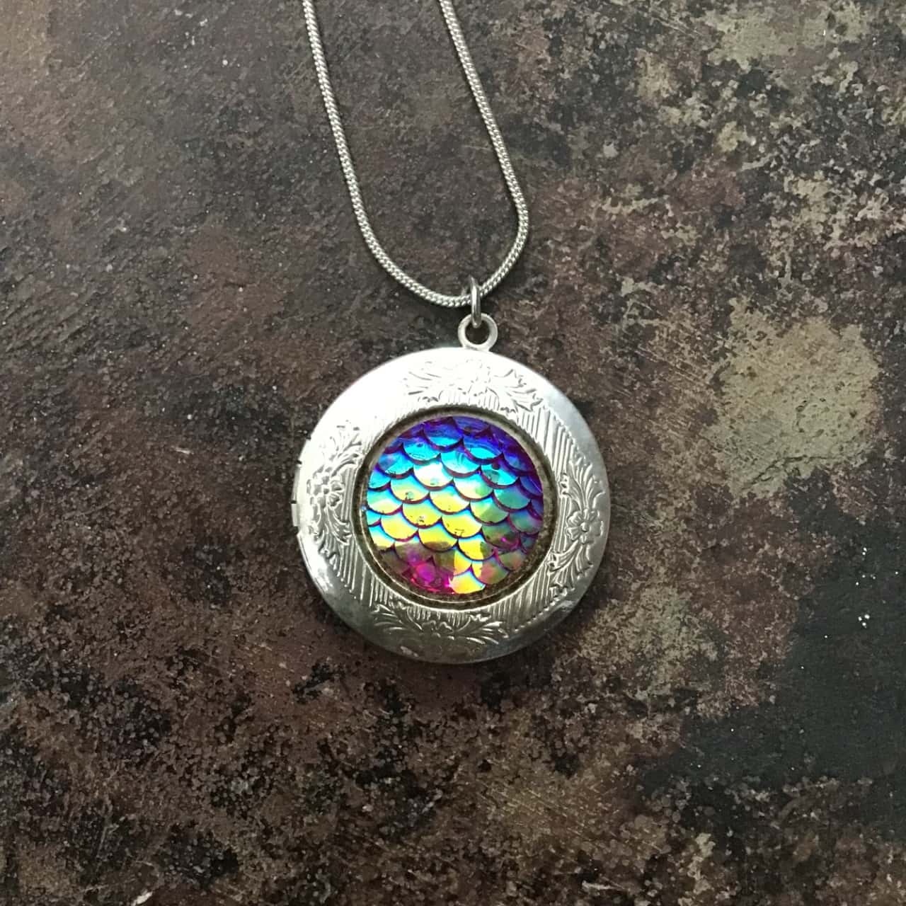 Rainbow Scale Necklace(s)