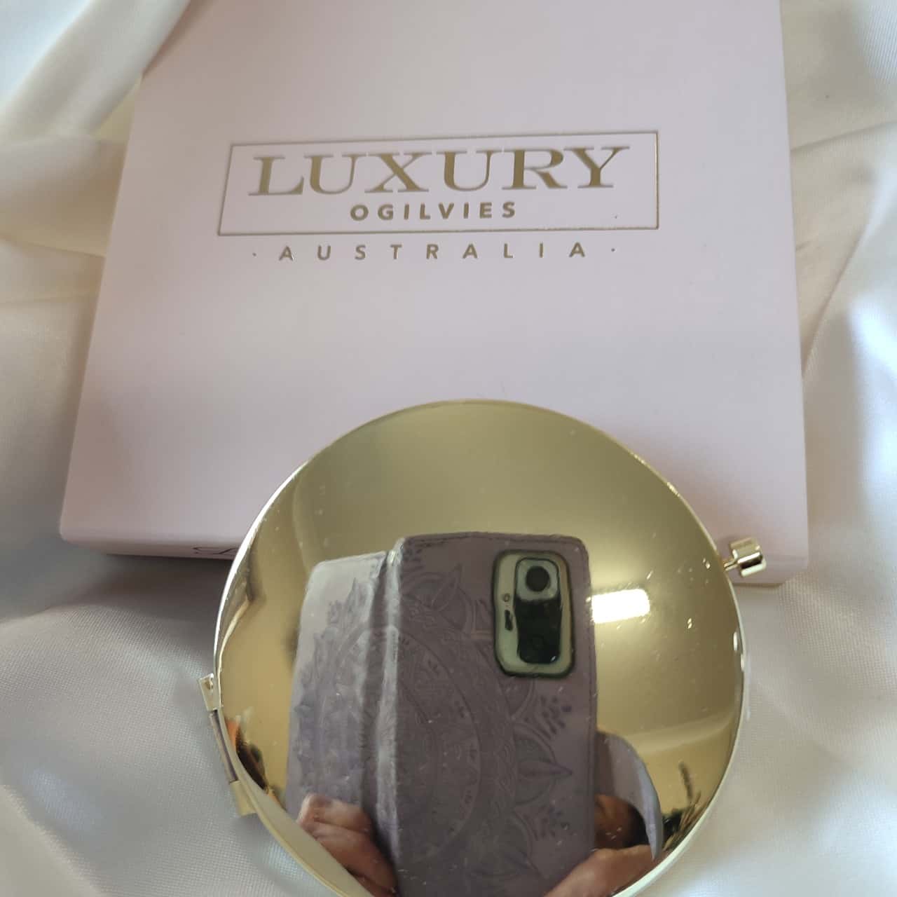LUXURY OGILVIES GOLD COMPACT MIRROR(s)