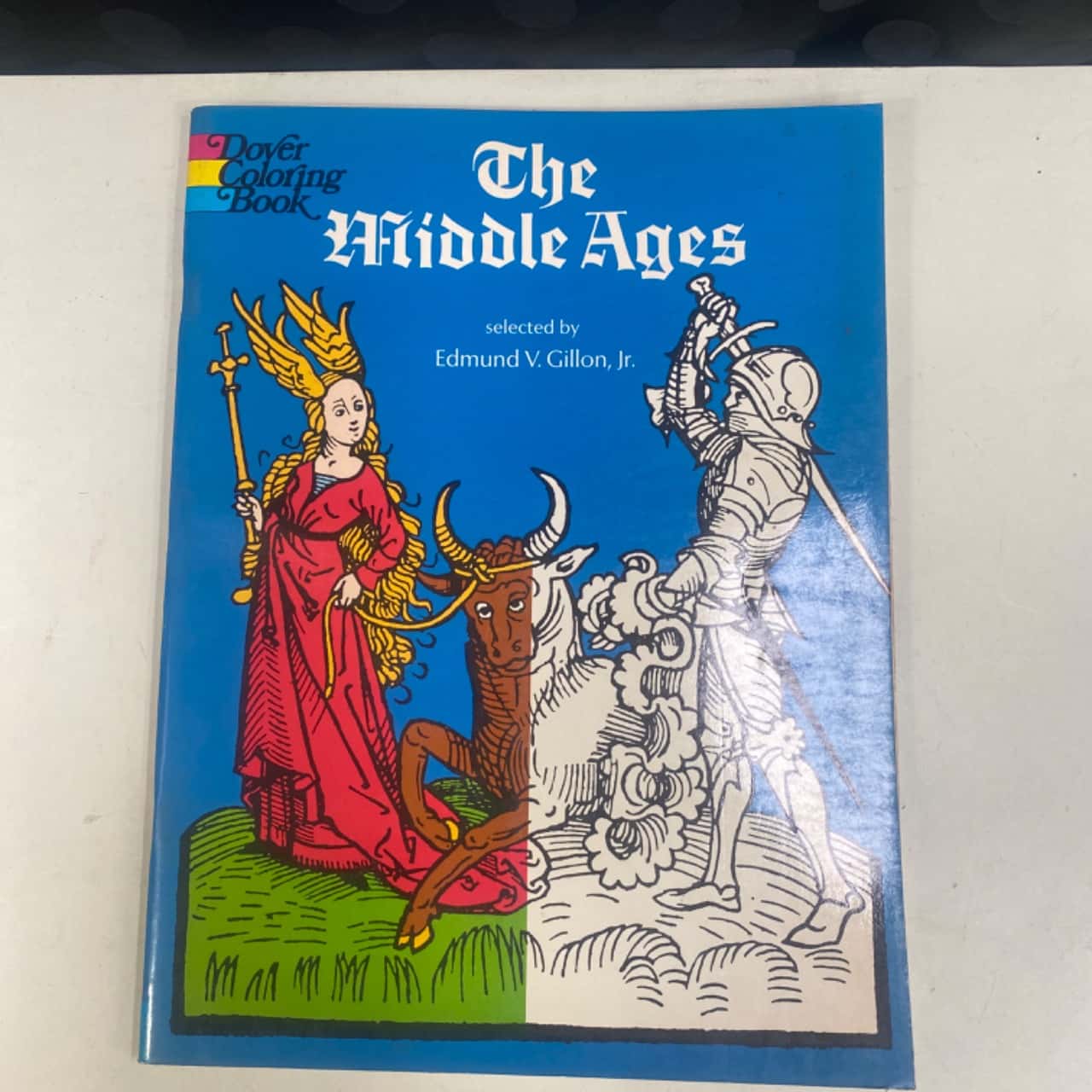 Vintage Dove Colouring book - The Middle Ages (s)