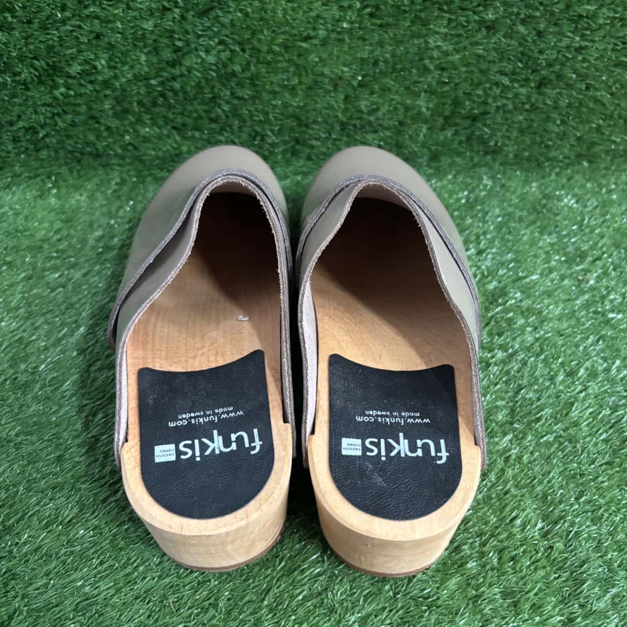 Funkis Taupe Classic Clogs With Natural Timber Sole Size 38(s)