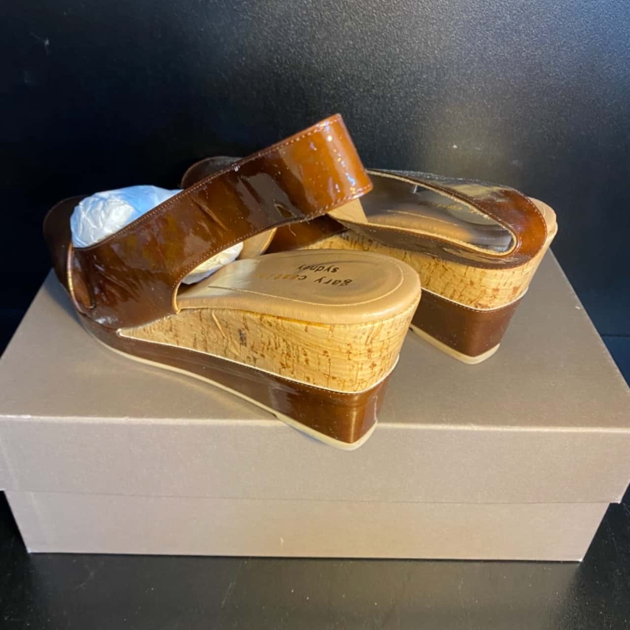 Gary castle Womens Size 40 Brown wedge(s)