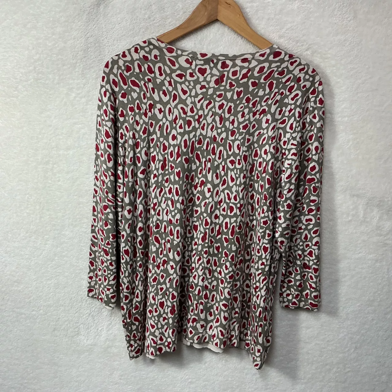 Sportscraft Womens Size XL Greyish Olive / White / Red Pattern Button ...