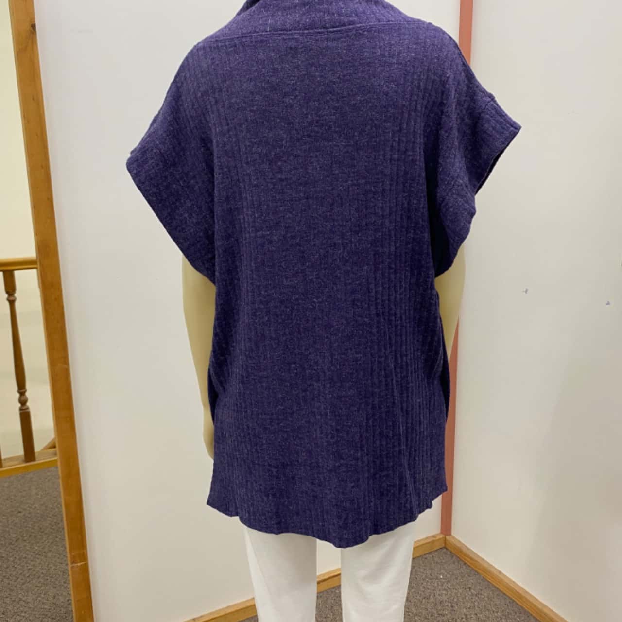 Cordelia St. Womens Size 12 Knit Purple top(s)