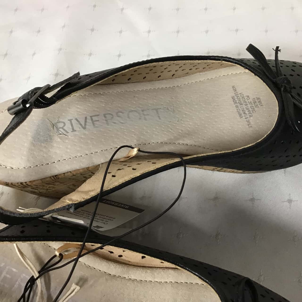 *REDUCED* Rivers Riversoft Womens Size 40 Black Leather Wedge Dress Sandals