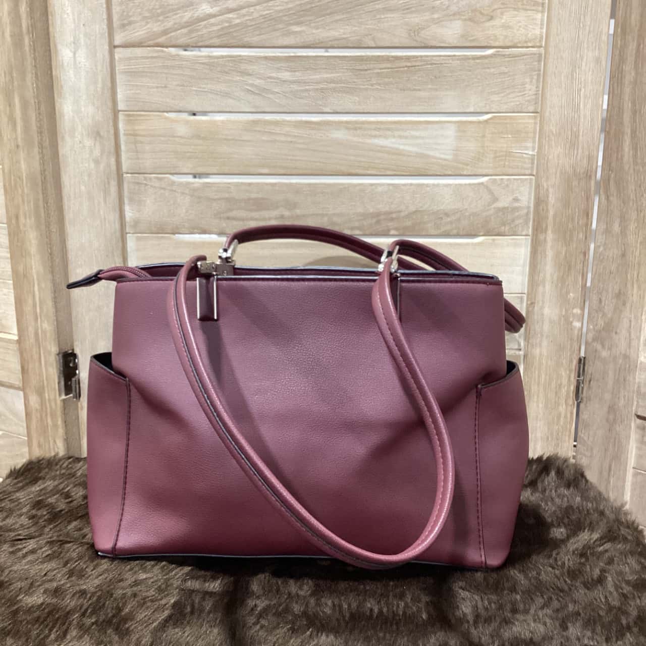 Laura Jones Womens Handbag Maroon