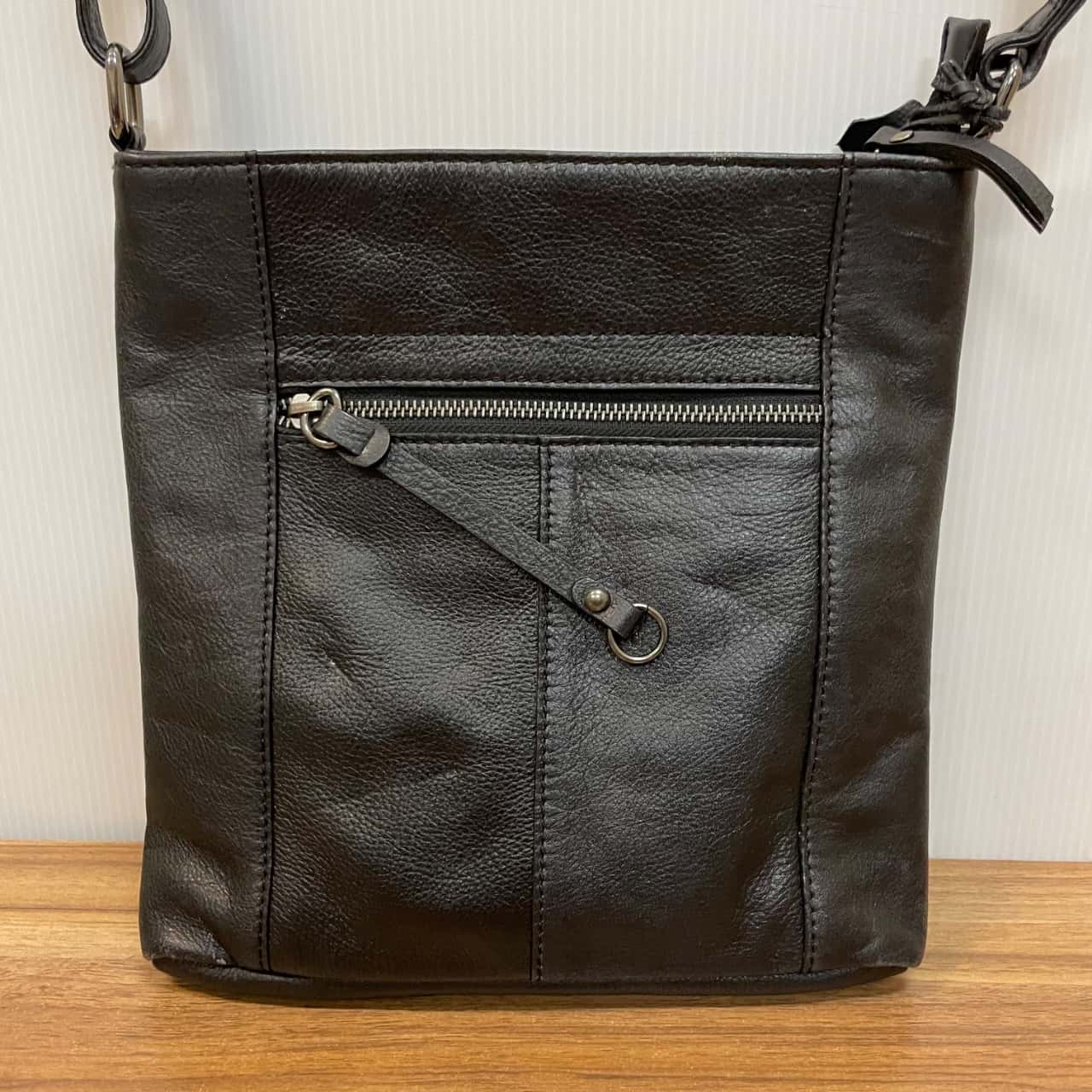 Jendi Black Leather Cross Body Bag - As Is, See Description