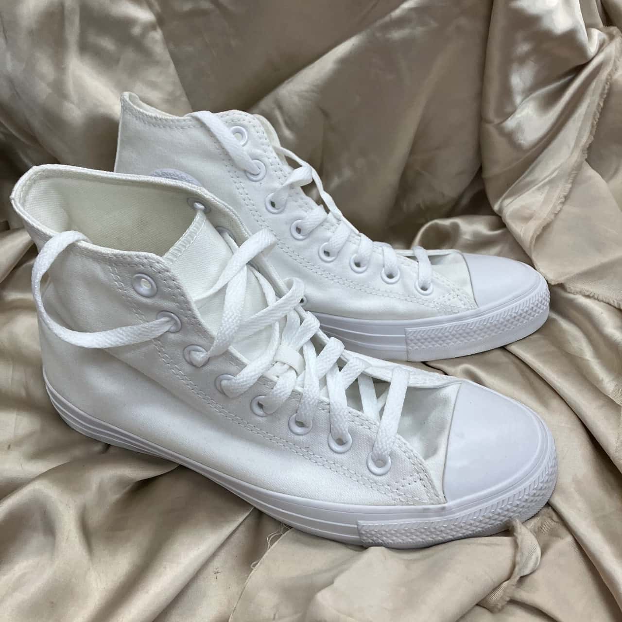 Converse All stars Mens Size 7 White (s)