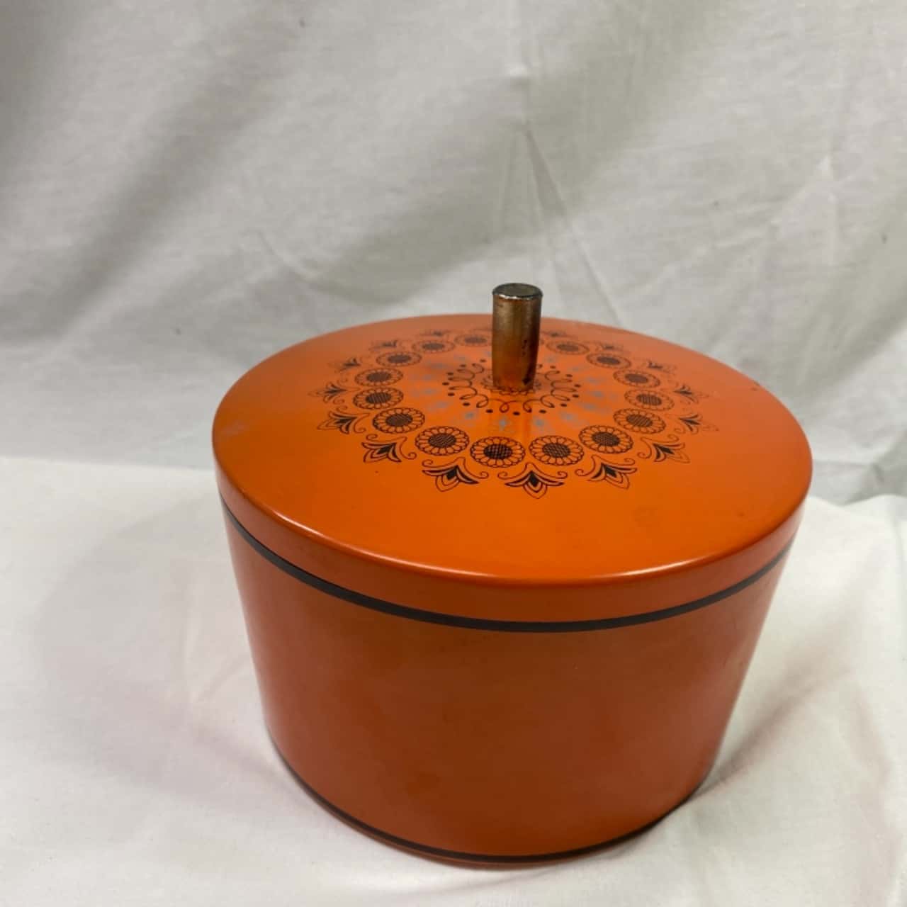 Vintage Staking/nesting snack Bowls