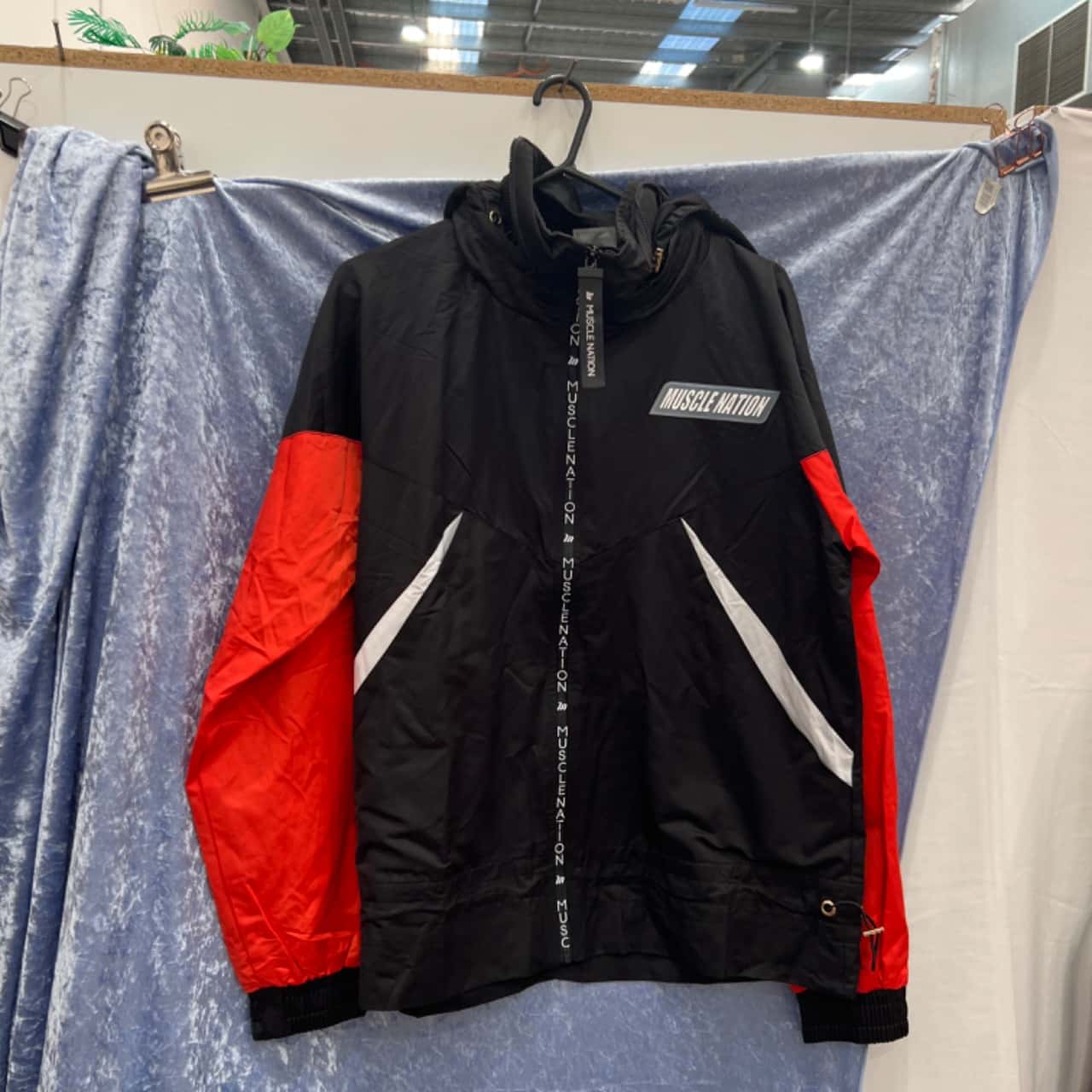 Muscle Nation Size M 2 Piece Tracksuit Red/Black (s)