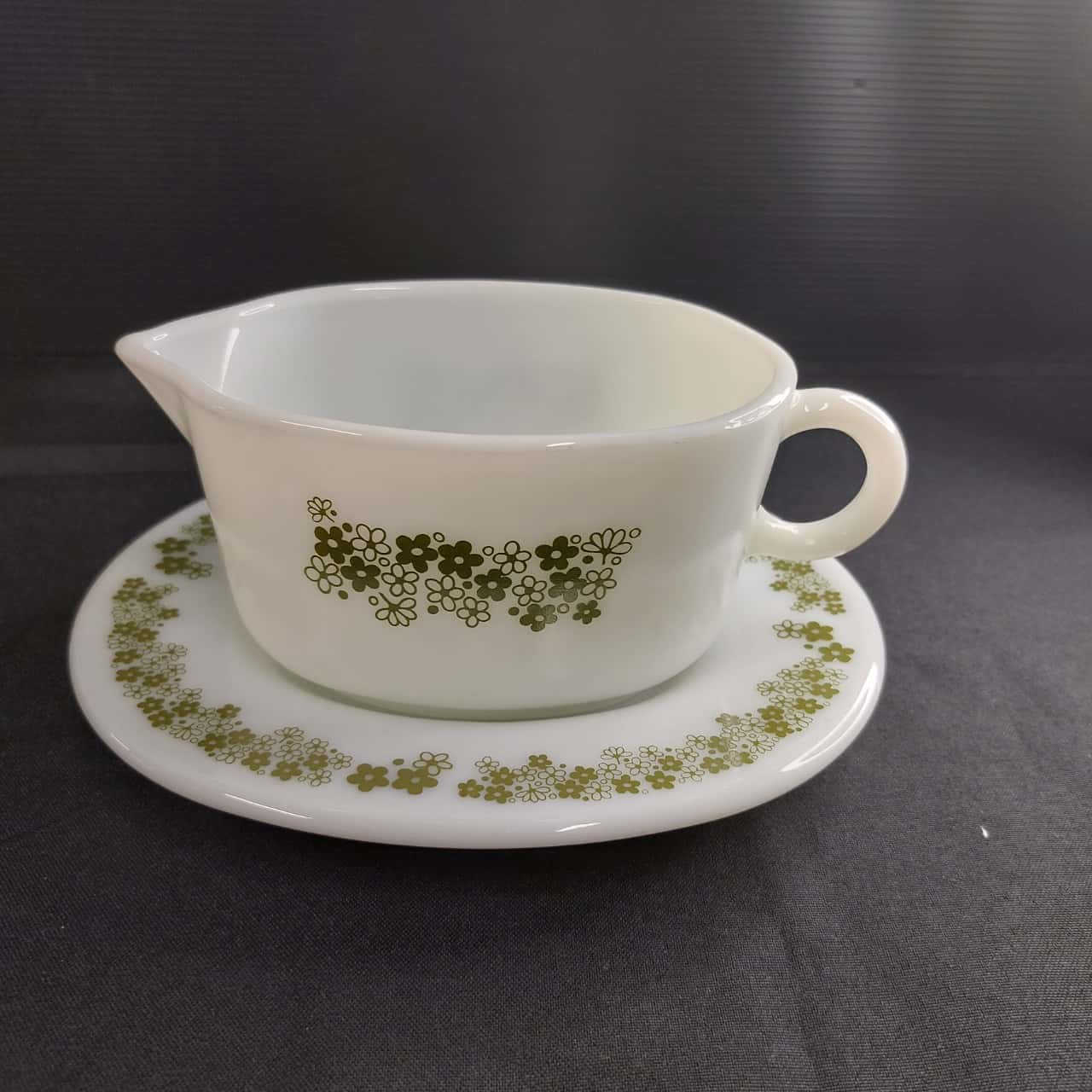 Pyrex Corningware Gravy Boat and Plate Vintage(s)