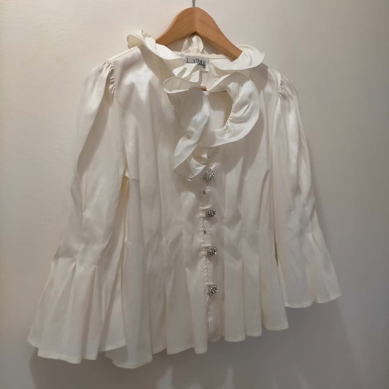 Joseph Ribkoff Size 10 Vintage Look White Top VGUC(s)