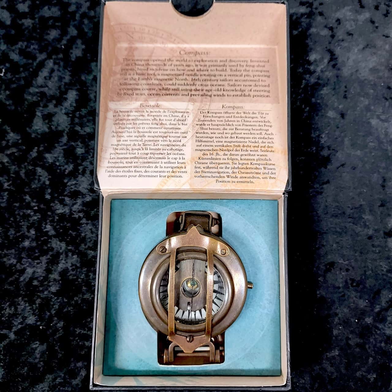 Collectible: AUTHENTIC MODELS - WWII Compass [CO014](s)