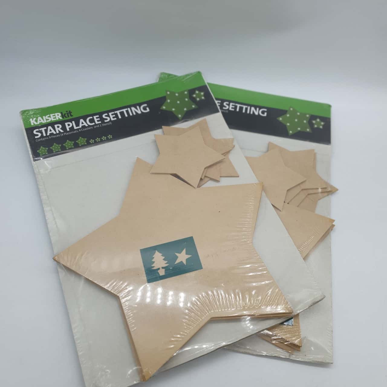 2 Kaiser Kit Star Place Setting Kits(s)