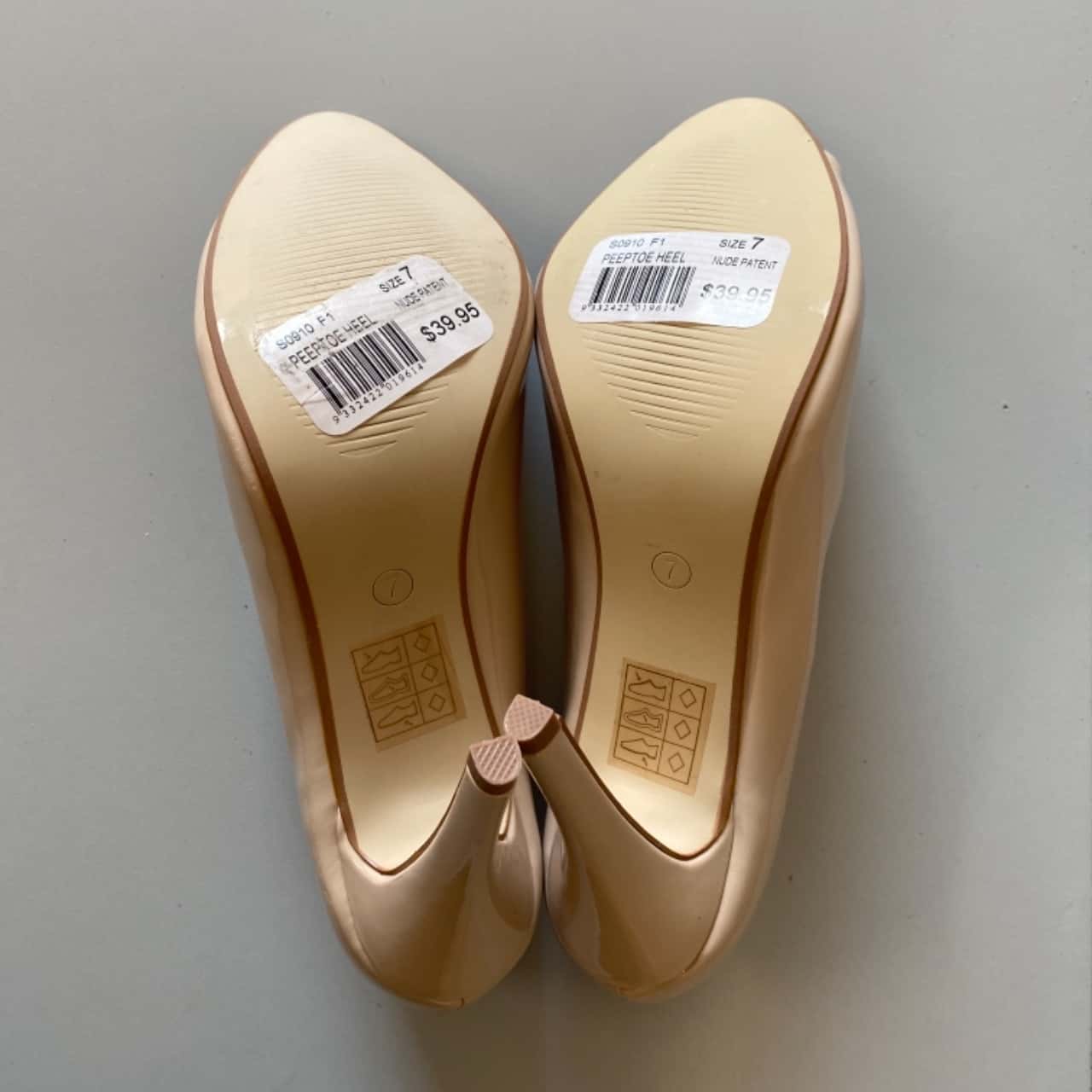 Barkins Women's Size 7 Nude Patent Shoe(s)