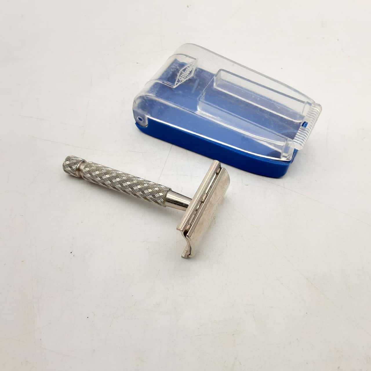 Vintage Gillette Mens Razor/Shaver in original plastic case(s)