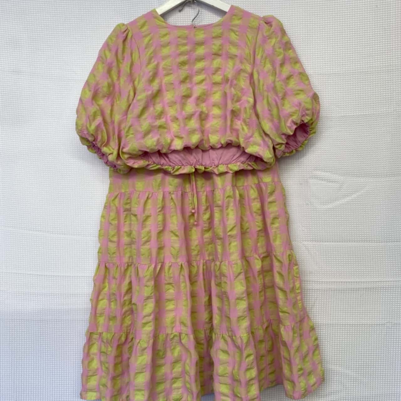 Decjuba Womens Size 8 Checked/ Green/Pink Skirt and Top set (s)