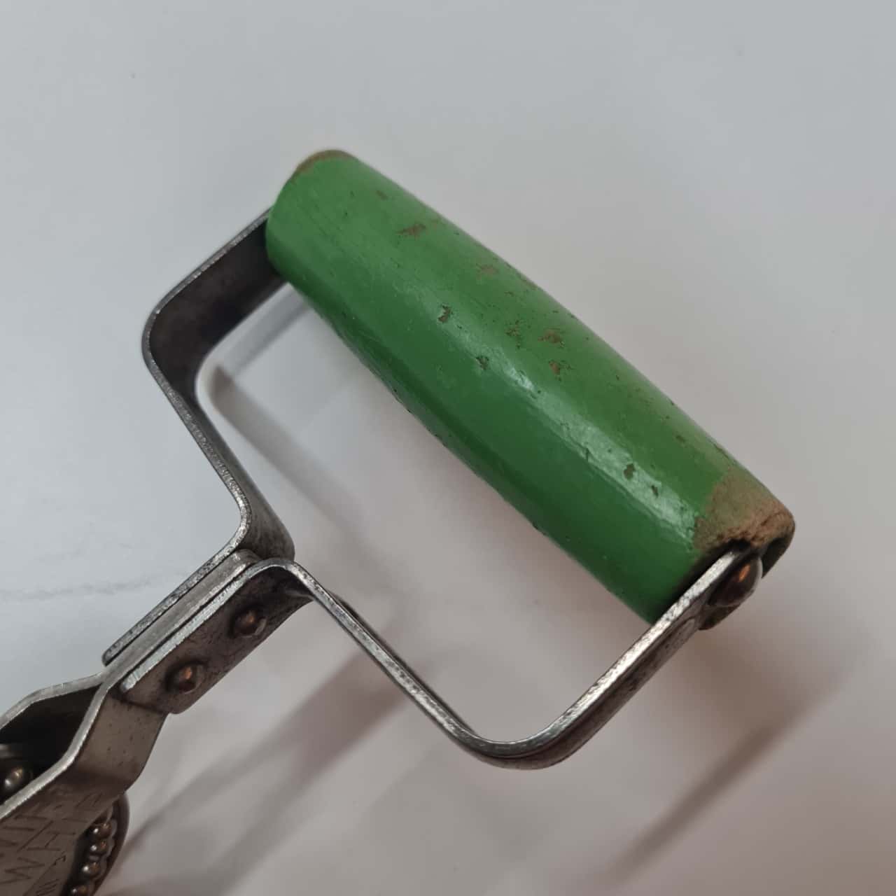 Swift Whip Vintage Hand Beaters(s)