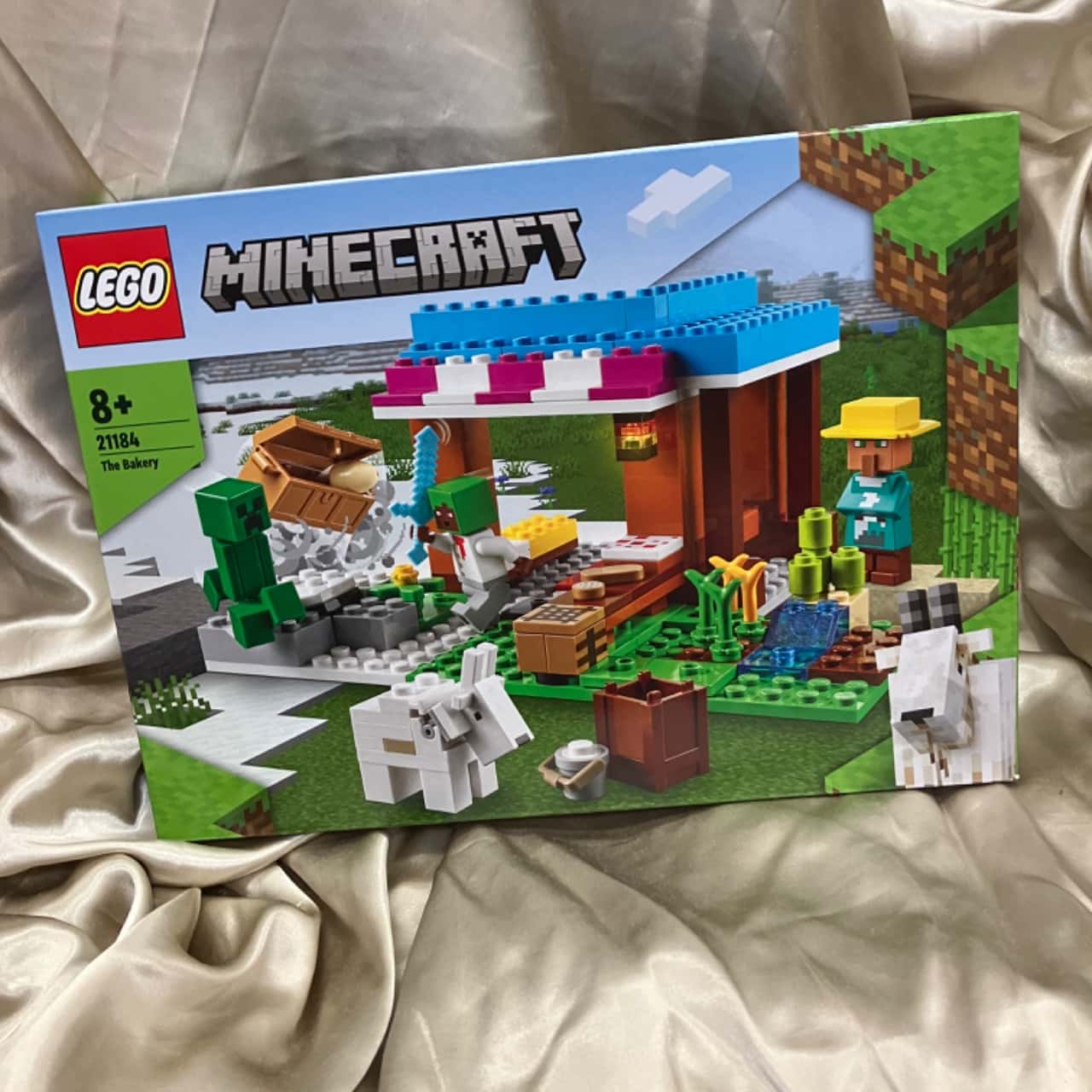 Lego Minecraft 21184 The Bakery(s)