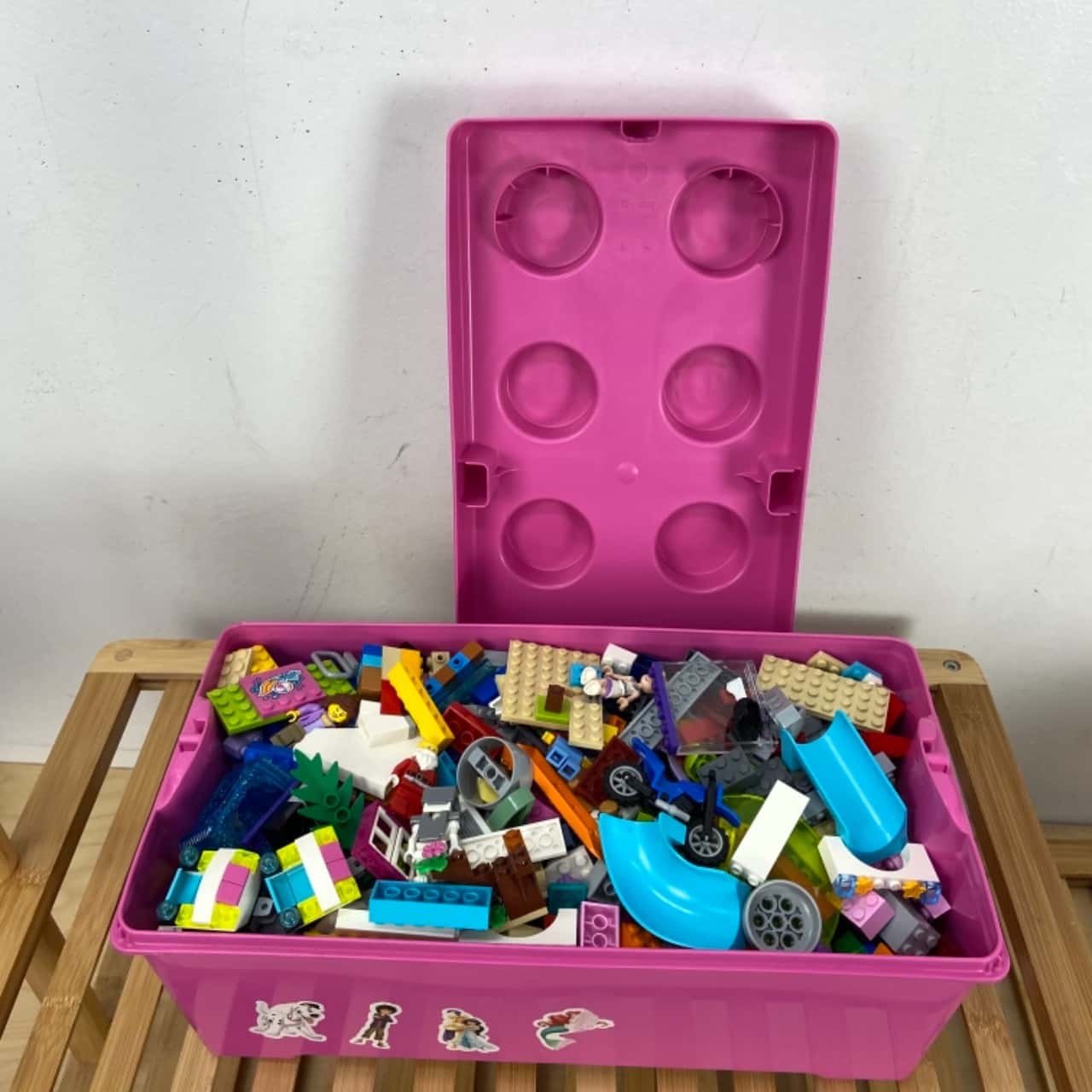 Pink Lego Brick with 2kg Assorted Lego (s)