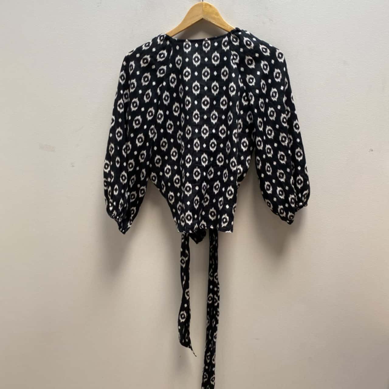 Witchery Womens Black / Pattern Top(s)