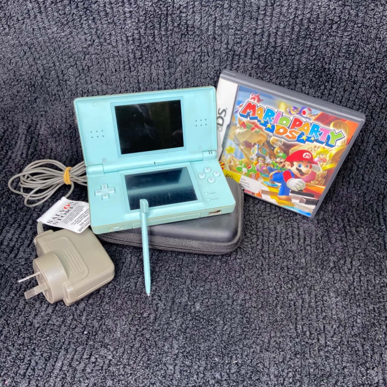 Nintendo DS Lite Mint Green w/ MarioPartyDS + Carry Case(s)