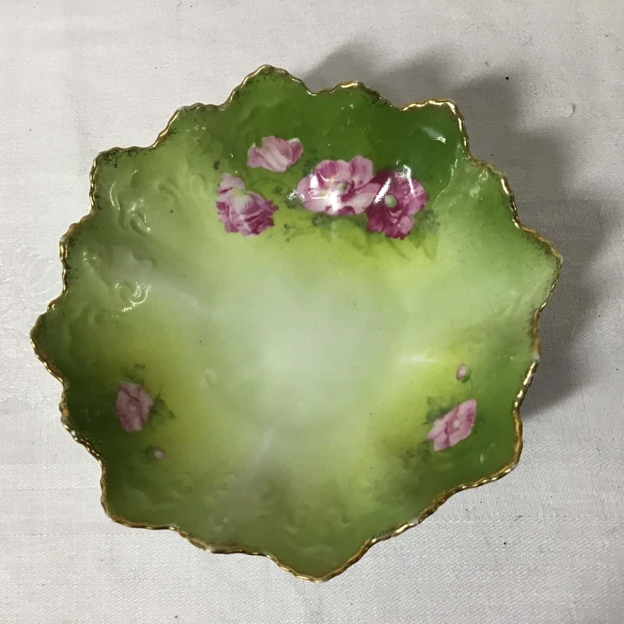 Vintage MZ Altrohlau CMR Green / Pink Flower Pattern Petal Shape Edging ...