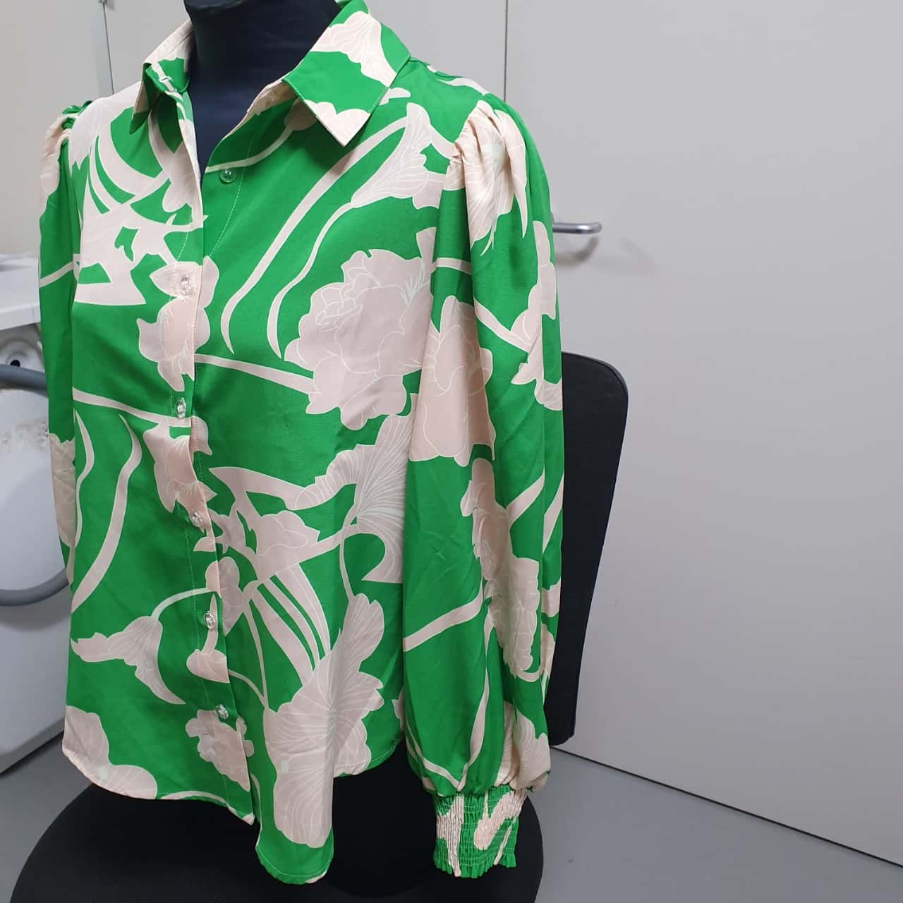 Leoni Green Leaf Kate Shirt(s)