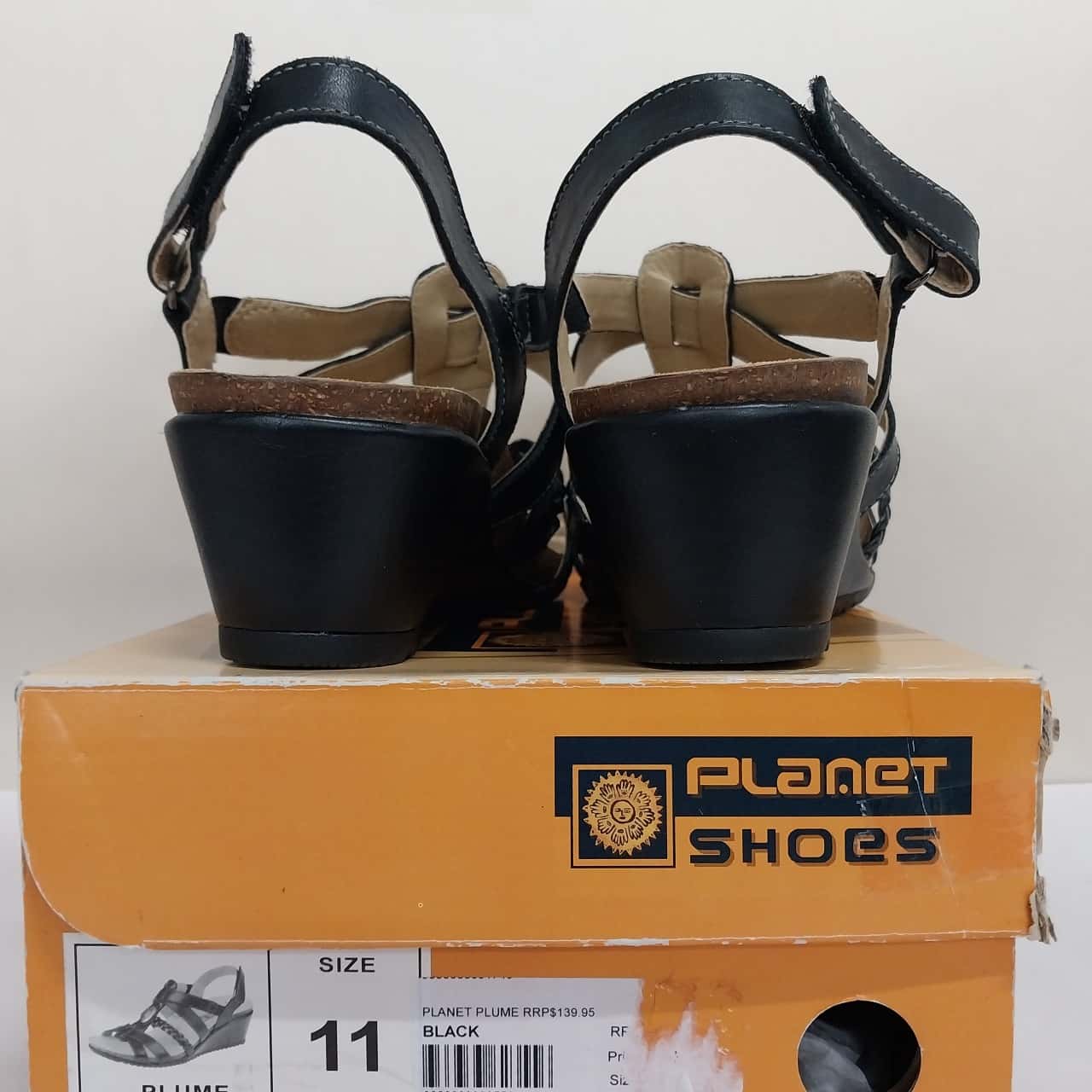 Plannet shoes- ladies sandals, Size 11, Black,new in box. (s)