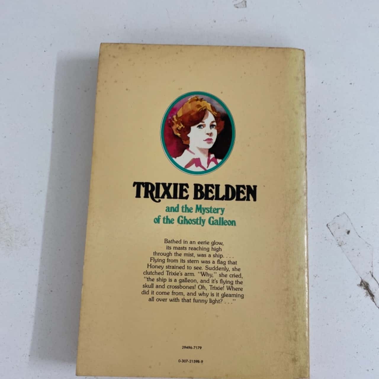 Trixie Belden Book 27 the mystery of the ghostly galleon