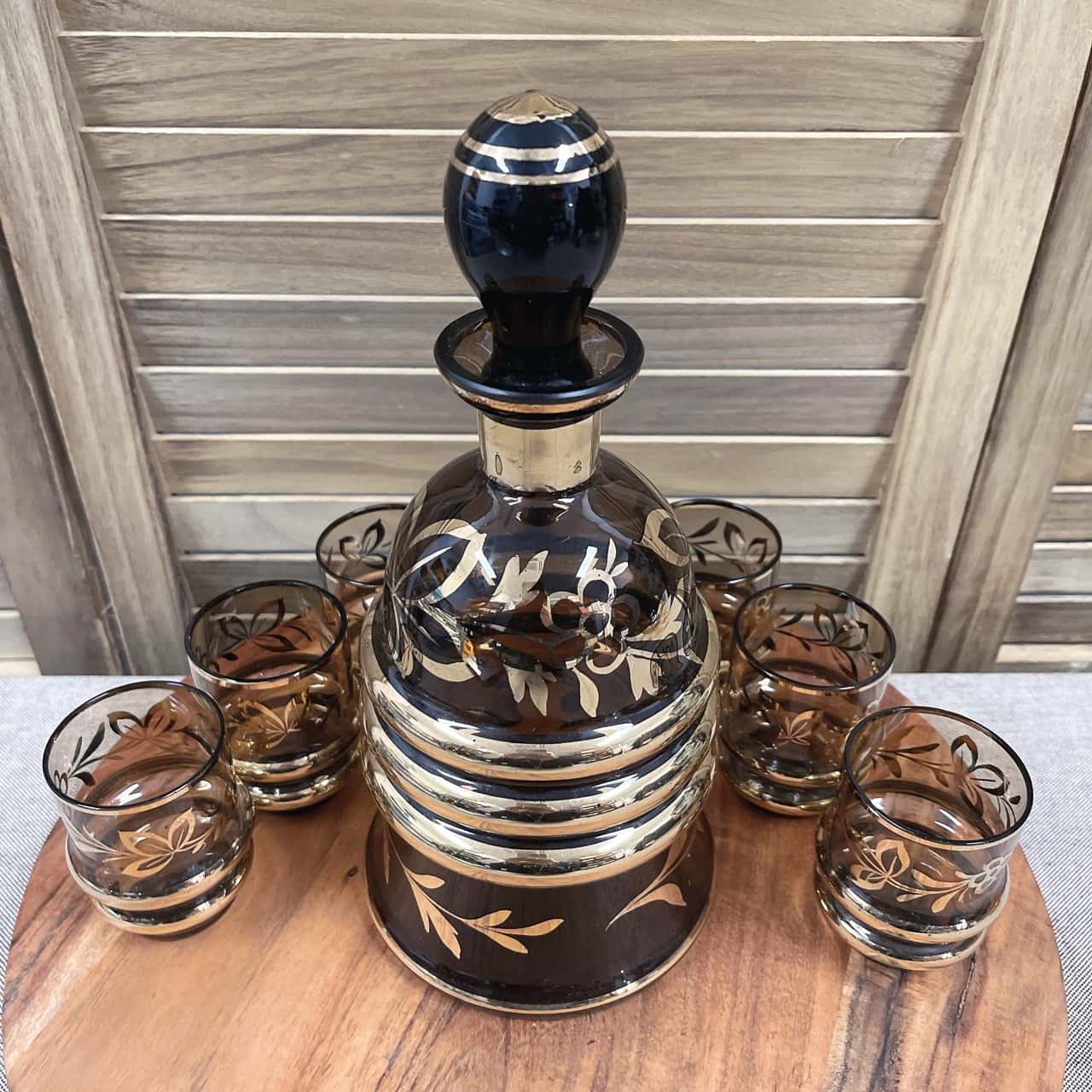 •LAST CHANCE• Gold Trim Floral Decanter Set with 6 Glasses(s)