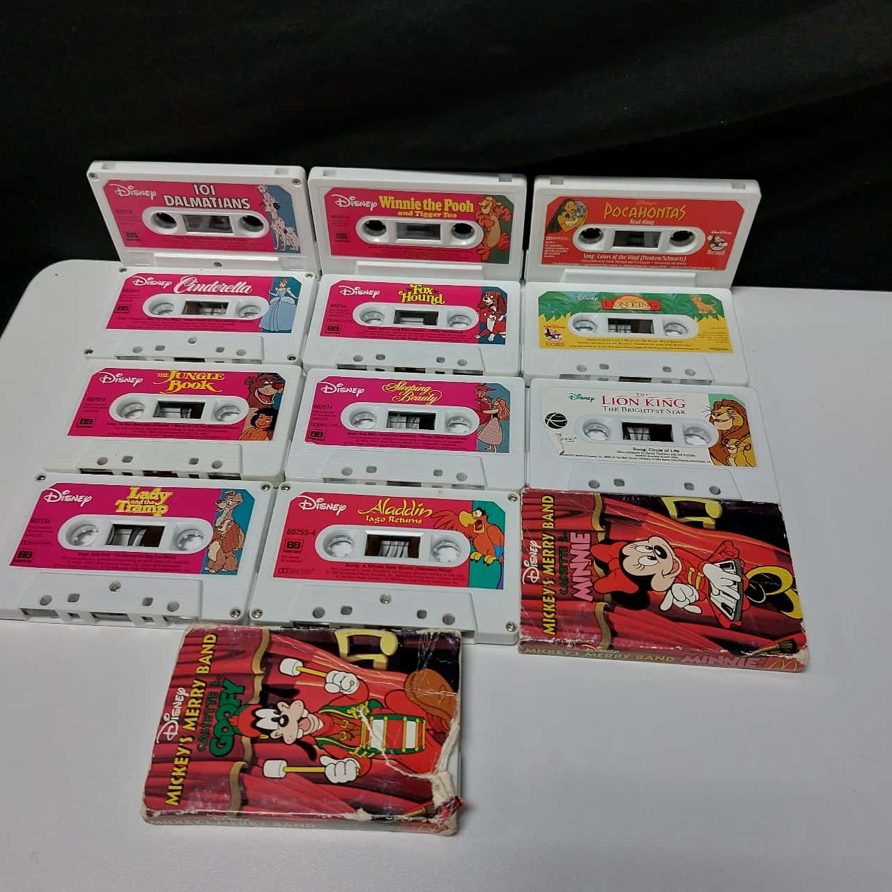 18x Kid cassettes Disney,barbie, Sesame street
