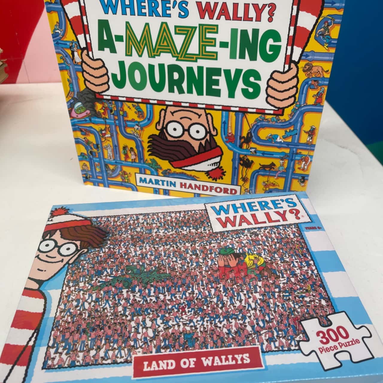 Where’s Wally book and puzzle (s)