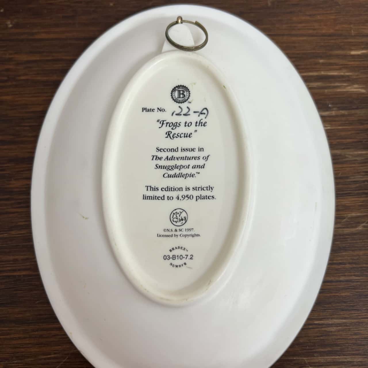 2 May Gibbs snuggle pot and cuddlepie 3D plates plaques (s)