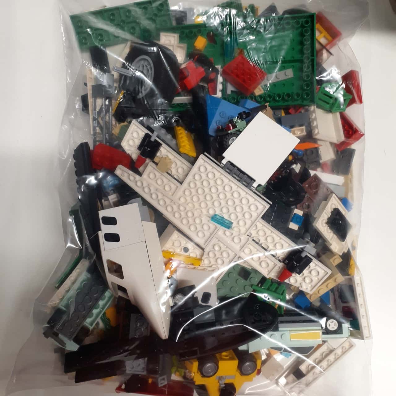 LEGO 1 kg assorted pieces(s)