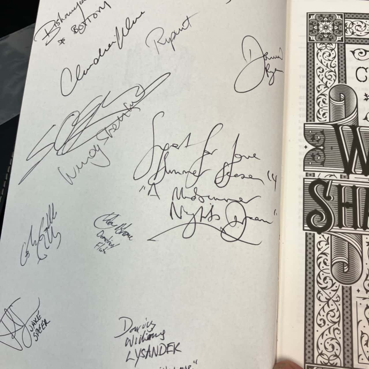 The Complete Works of William Shakespeare (Signed by the cast who ...